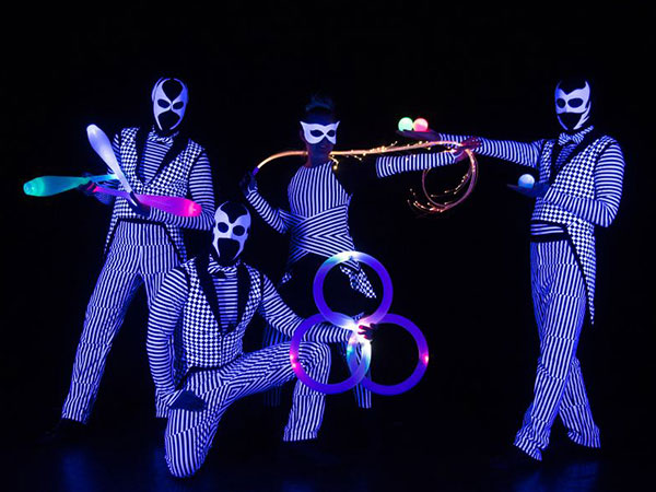LED Juggling Show for hire, booking LED glow jugglers to events Budapest